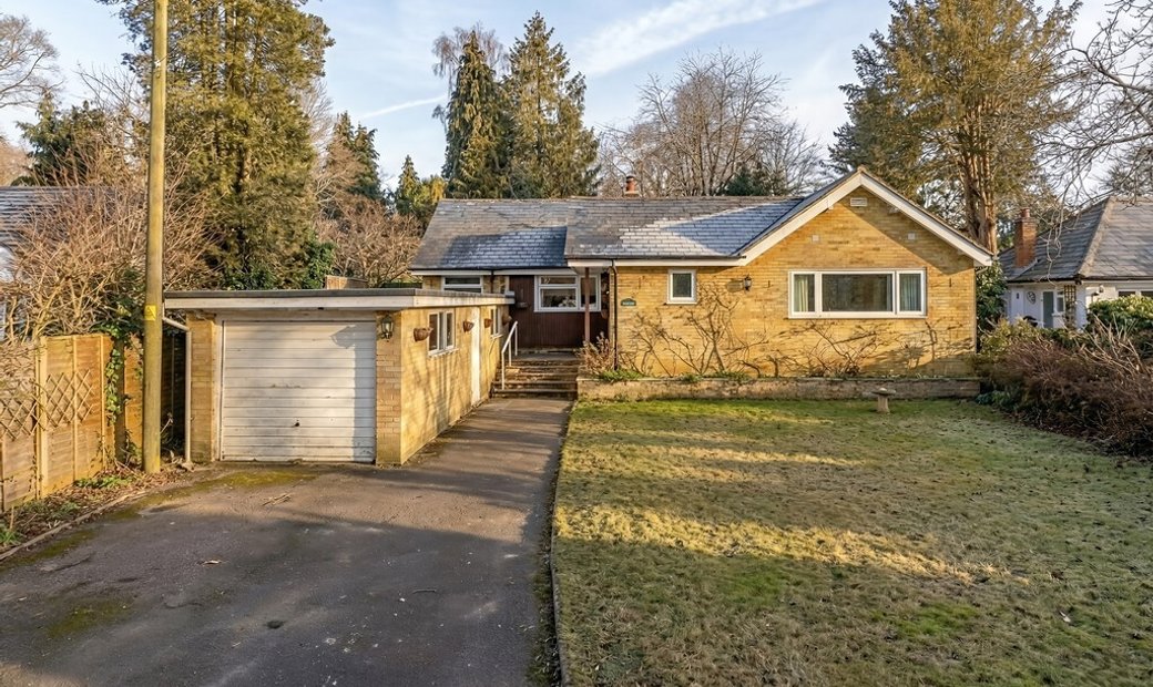 Ashurst Drive, Box Hill, Tadworth, Kt20 In Box Hill, England, United ...