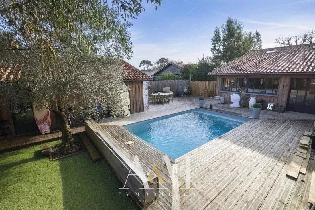 Andernos Les Bains House In Andernos Les Bains, Nouvelle Aquitaine ...