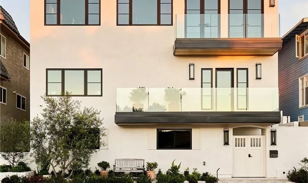 Single Family Residence In Hermosa In Hermosa Beach, California, United ...