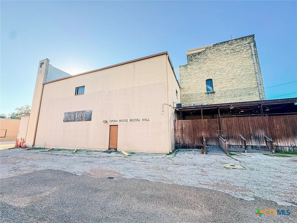 Single Family Residence In Victoria In Victoria, Texas, United States ...