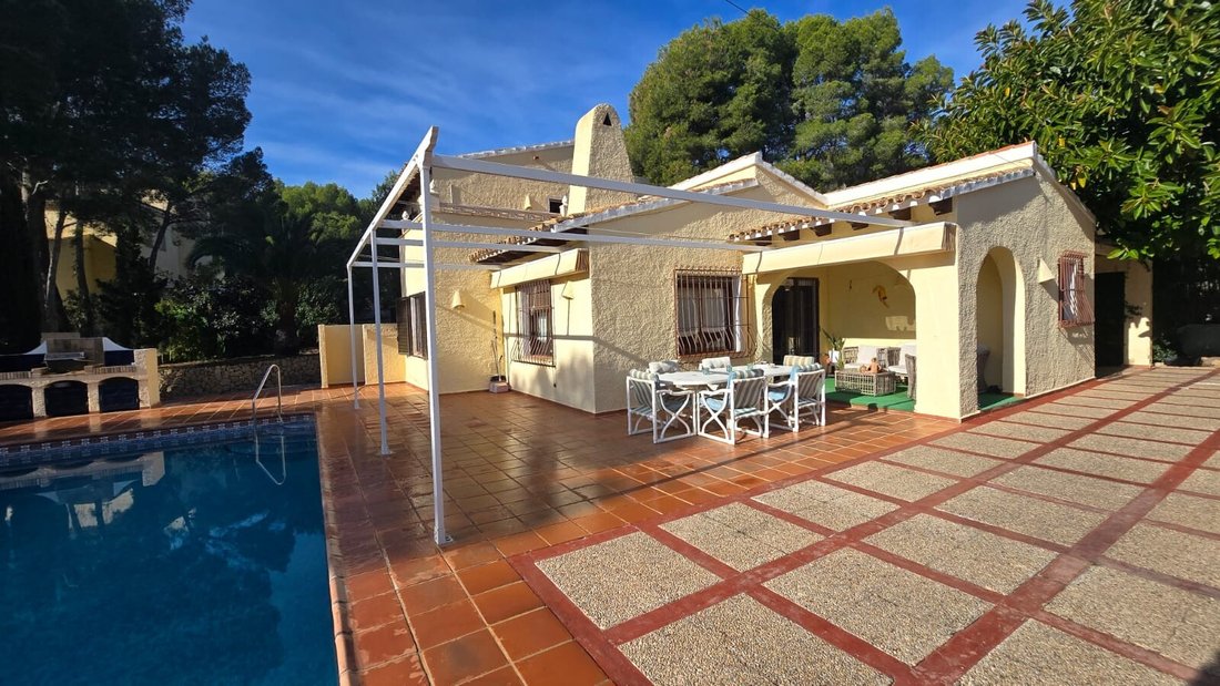 Altea Villa In Altea, Valencian Community, Spain For Sale (16940764)