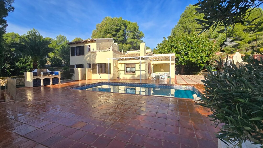 Altea Villa In Altea, Valencian Community, Spain For Sale (16940764)