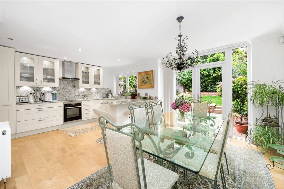 House Hendon In London, England, United Kingdom For Sale (16939806)
