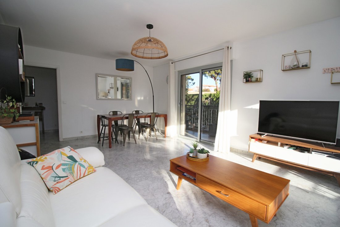 Nice Ouest Lanterne 4 Pièces Rénové In Nice, Provence Alpes Côte D'azur ...