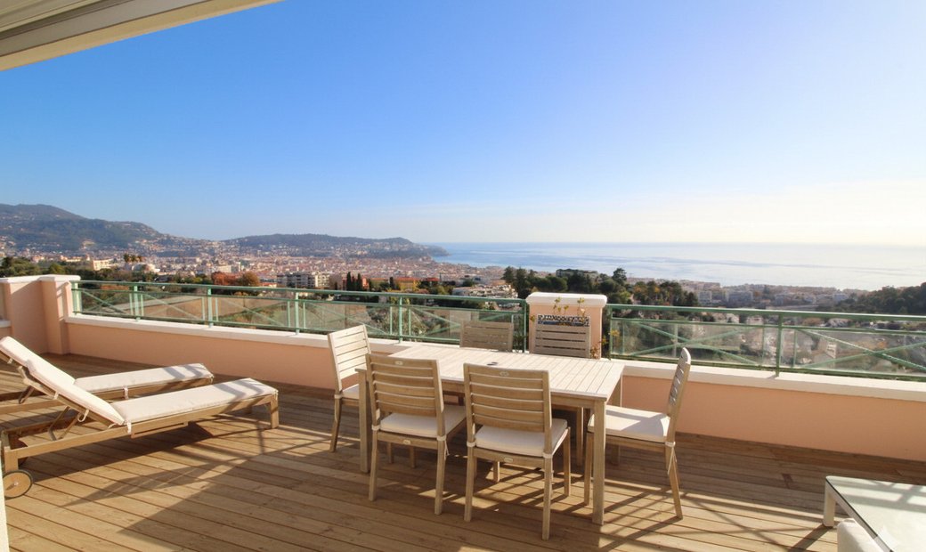 Appartement 4 Pièces Dernier Etage In Nice, Provence Alpes Côte D'azur ...