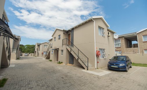Luxury apartments with garden for sale in Gqeberha, Eastern Cape, South ...