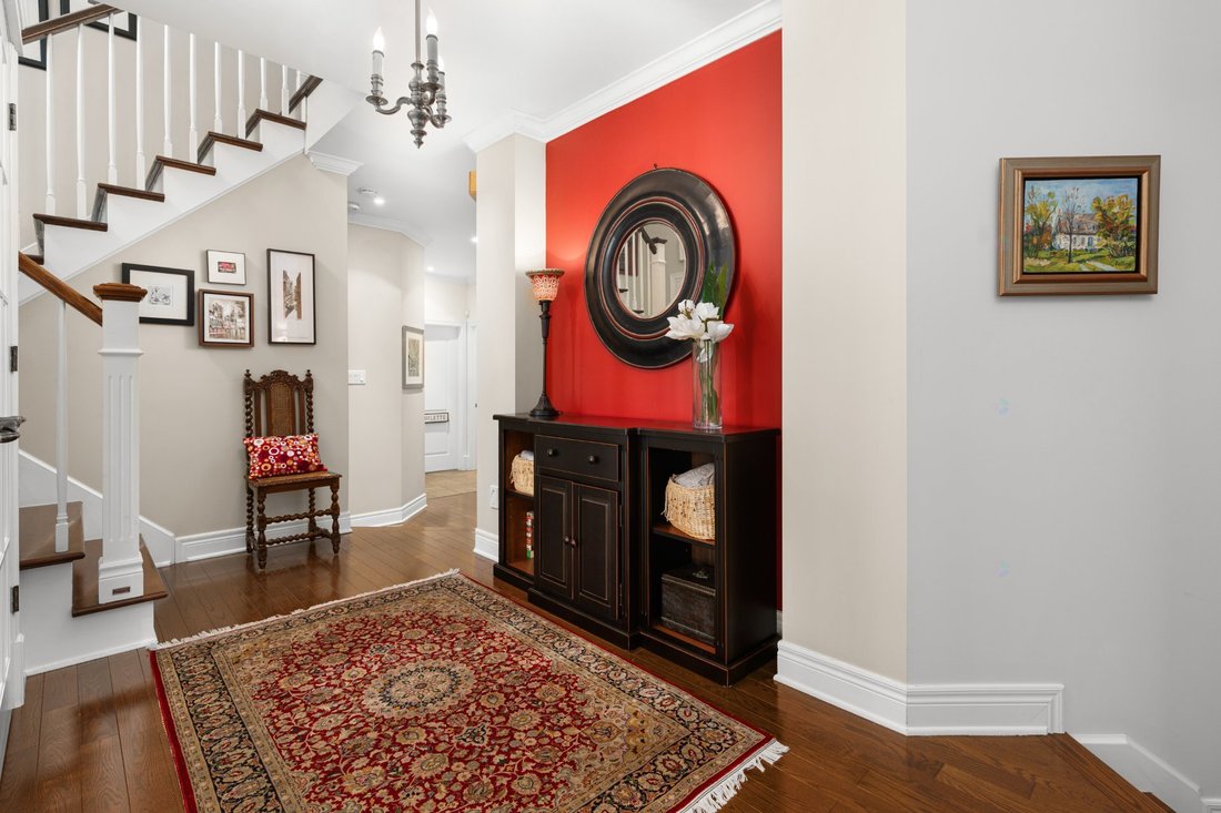 Beaconsfield, Québec In Beaconsfield, Quebec, Canada For Sale (16940773)