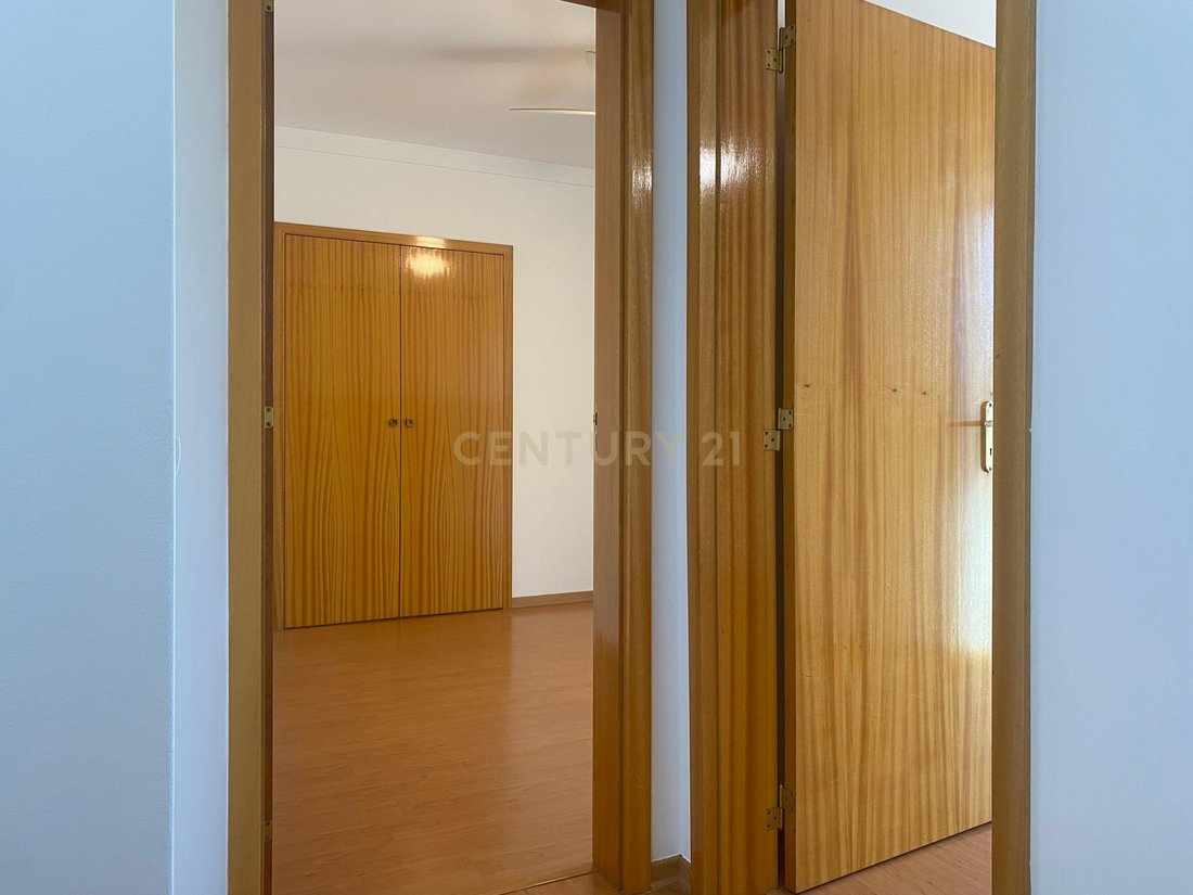 Cozy 2 Bedroom Apartment In A In Setubal (Sao Sebastiao), Setubal ...