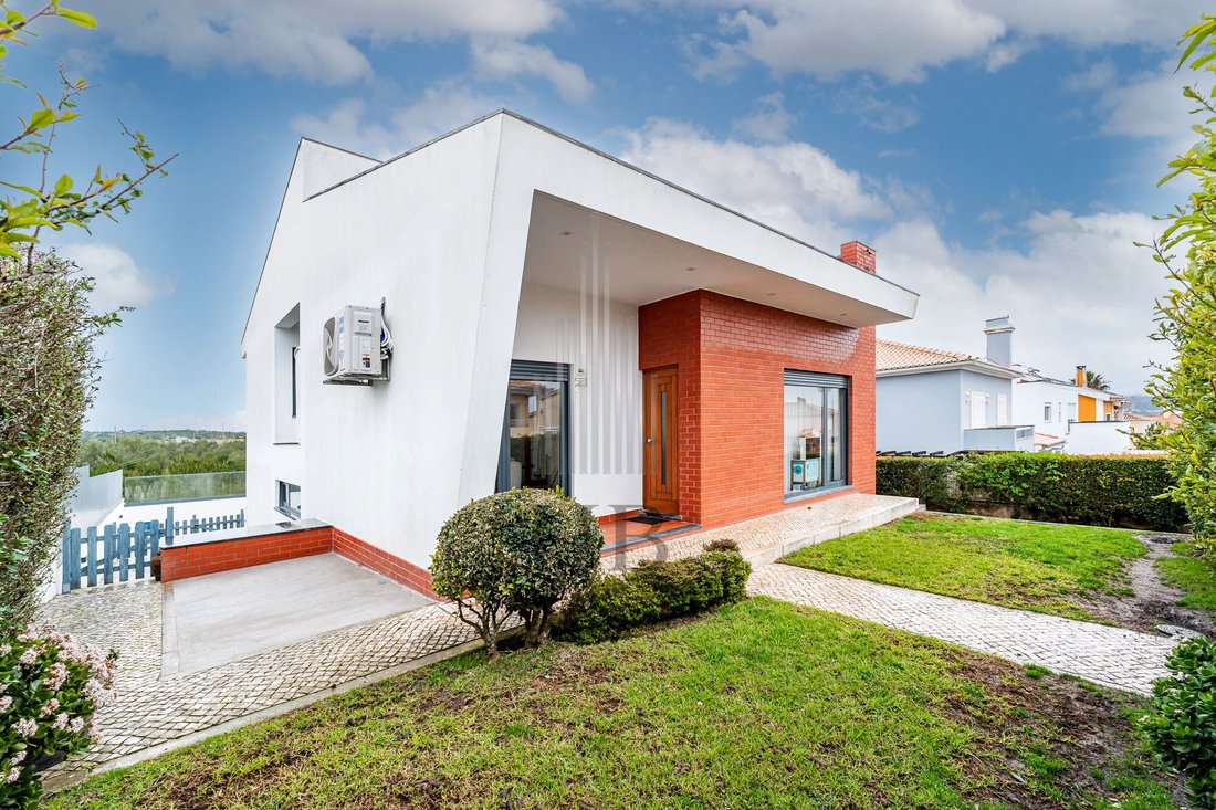 House 3 Bedrooms Sale Sintra En Sintra, Distrito De Lisboa, Portugal En ...