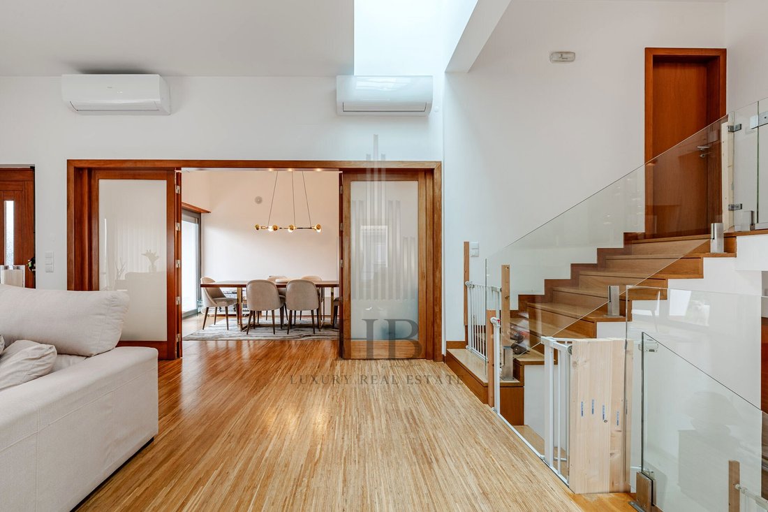 House 3 Bedrooms Sale Sintra En Sintra, Distrito De Lisboa, Portugal En ...