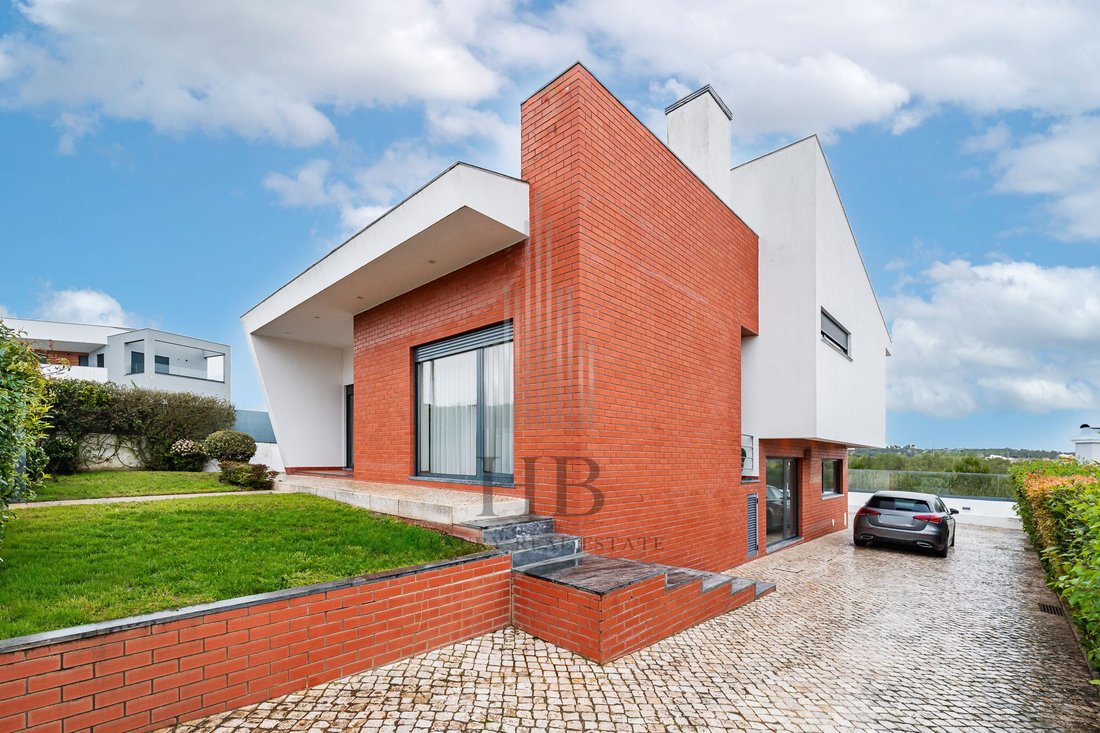 House 3 Bedrooms Sale Sintra En Sintra, Distrito De Lisboa, Portugal En ...