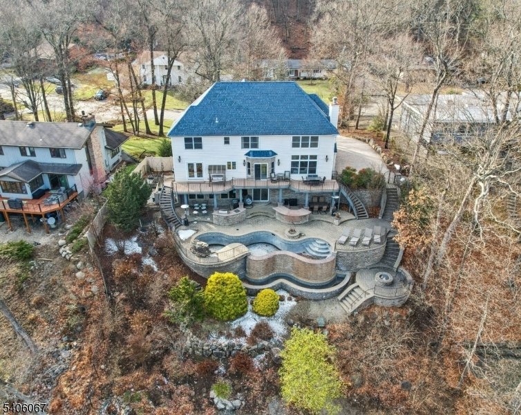 Einfamilienhaus/Haus In Pompton Lakes, New Jersey, Vereinigte Staaten ...