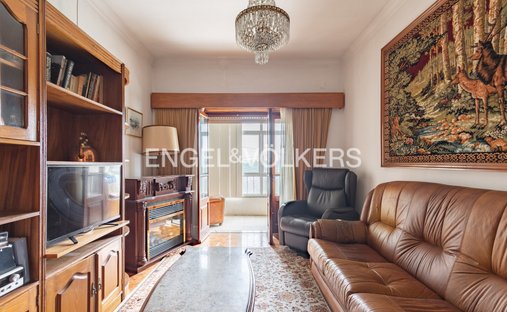 Luxury investment property houses for sale in Ramada e Canecas, Lisbon ...