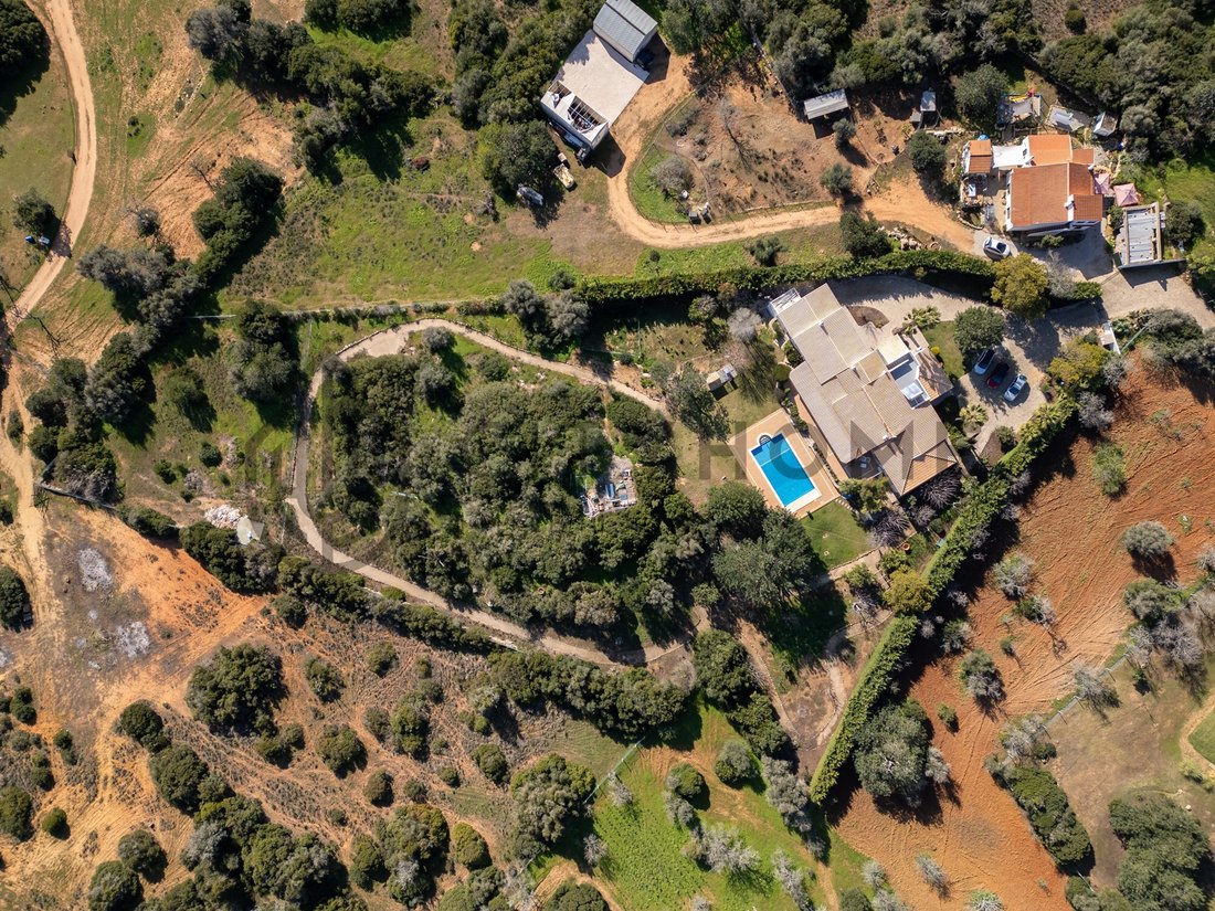 Beautiful Detached 6 Bedroom Villa With In Lagoa E Carvoeiro, Algarve ...