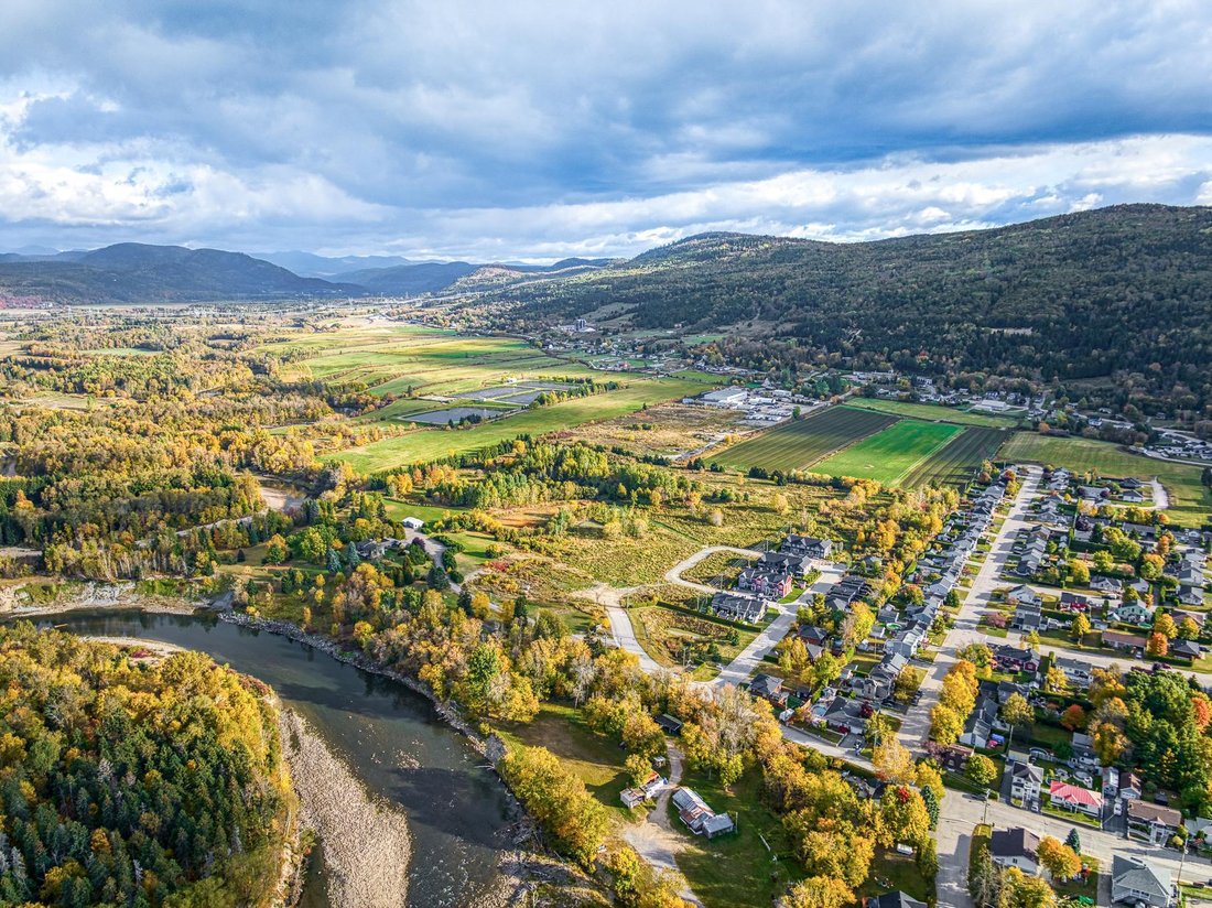 Terrains à Baie Saint Paul Dans Baie Saint Paul, Québec, Canada à ...