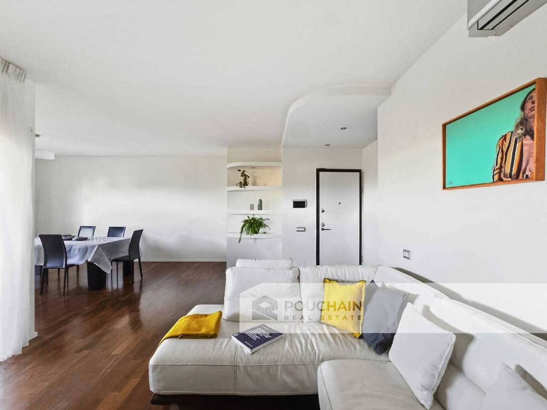 Helles Haus Inmitten Der Natur Und Modernem Komfort In Rom, Latium, Italien Zu Verkaufen (16953768)