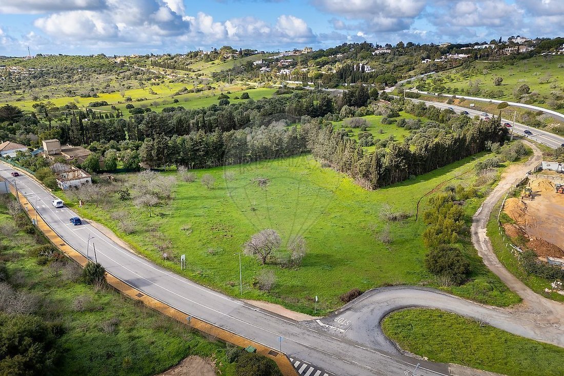 This Fantastic 1. In Praia Da Luz, Algarve, Portugal For Sale (16950910)