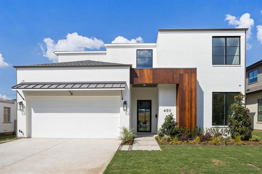 Single Family Residence In Dallas In Dallas, Texas, United States For ...