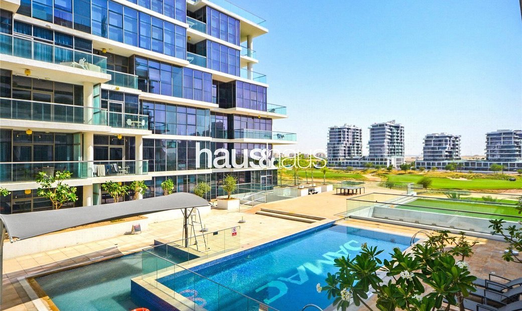 Amazing Golf + Pool Views | Bright And In Dubai, Dubai, United Arab ...