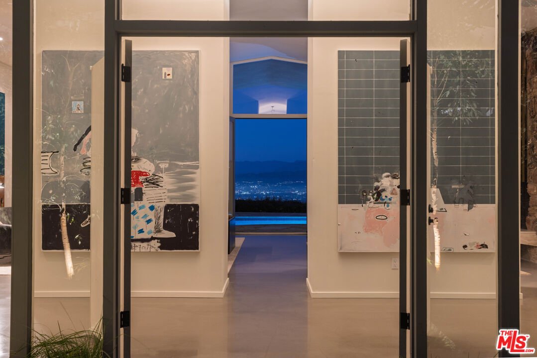 8559 Edwin Dr Sunset Strip / In Los Angeles, California, United States ...