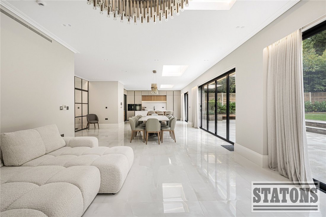 Barham Avenue, Elstree En Elstree, Inglaterra, Reino Unido En Venta ...