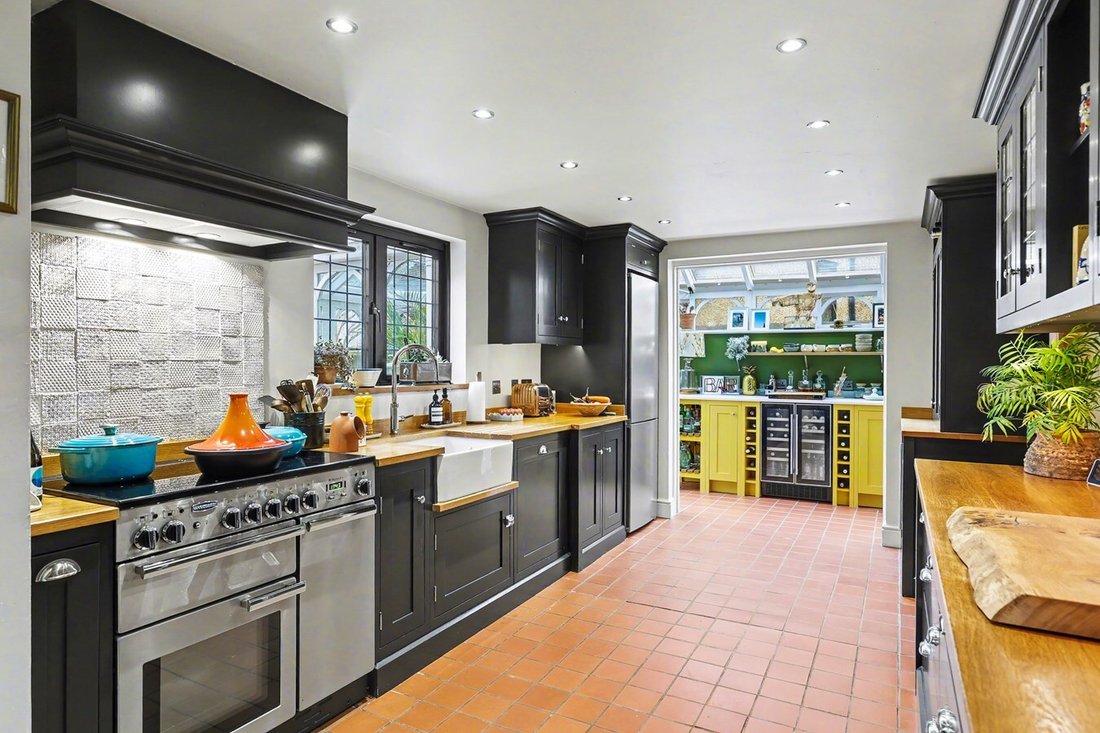 3 Bedroom Detached House For Sale In In Saint Ippolyts, England, United ...