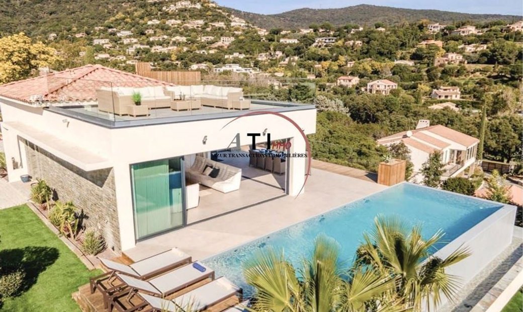 Maison Cavalaire Dans Cavalaire Sur Mer, Provence Alpes Côte D'azur ...