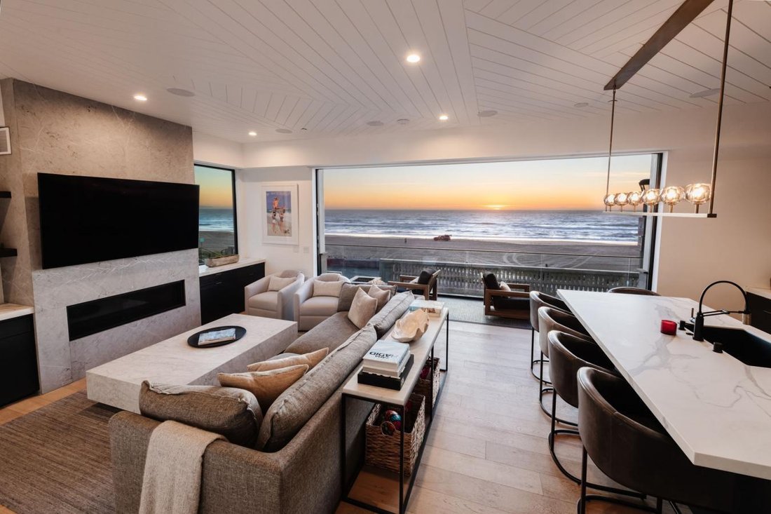 2200 The Strand, Unité A Dans Manhattan Beach, Californie, états Unis à ...