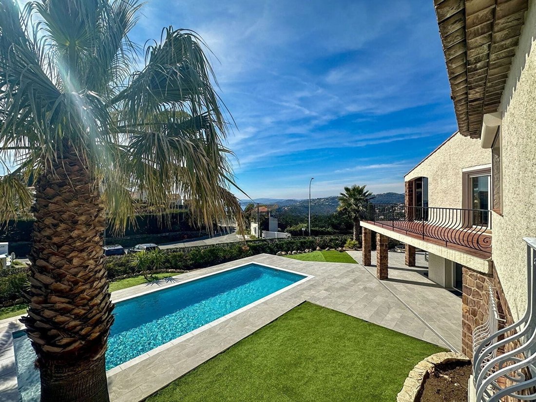 Villa With Pool In Roquebrune Sur Argens, Provence Alpes Côte D'azur ...