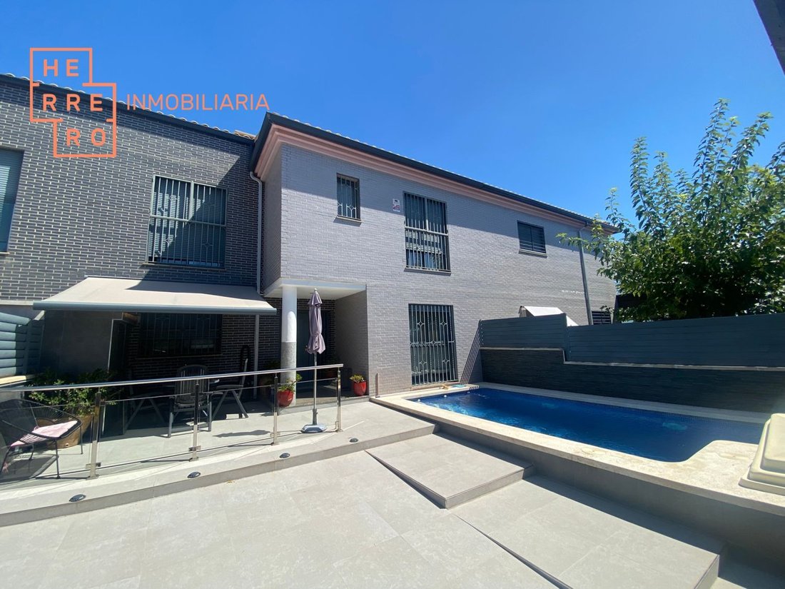 Chalet Venta Castellón In Castellón De La Plana, Valencian Community ...