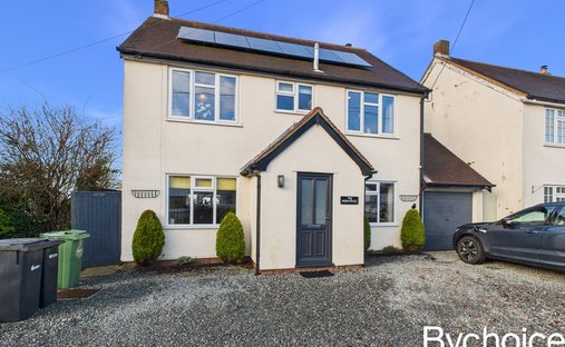 Luxury houses with balcony for sale in Cornish Hall End, England ...