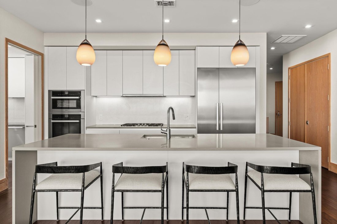 Condominium In Austin In Austin, Texas, United States For Sale (16959320)