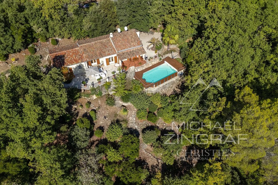 Charming Single Storey Villa With In Cabris, Provence Alpes Côte D'azur ...