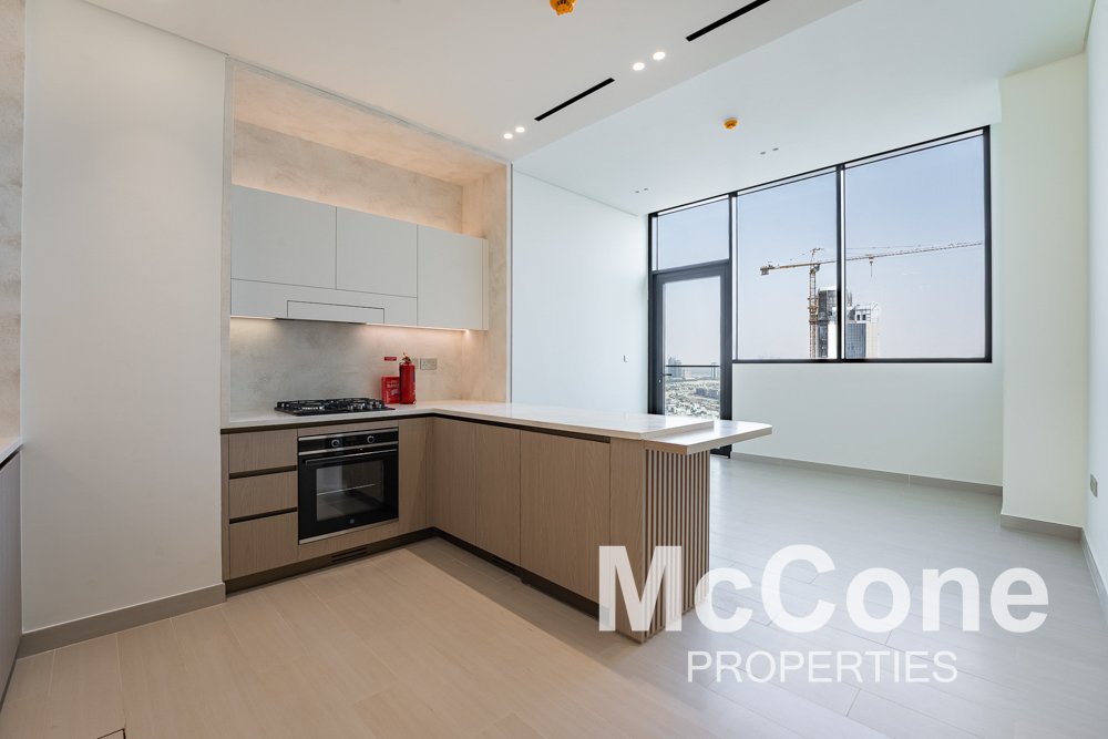 Fitted Kitchen | Private Pool | Skyline In Dubai, دبي, United Arab ...