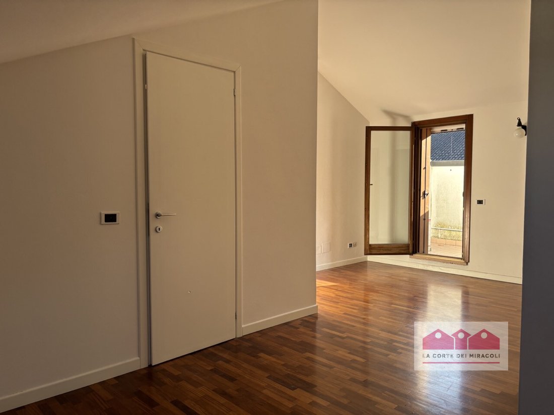 Réf. Vsc14 F Unité Terminale Au Pied Du Dans Villa Guiccioli, Vénétie ...