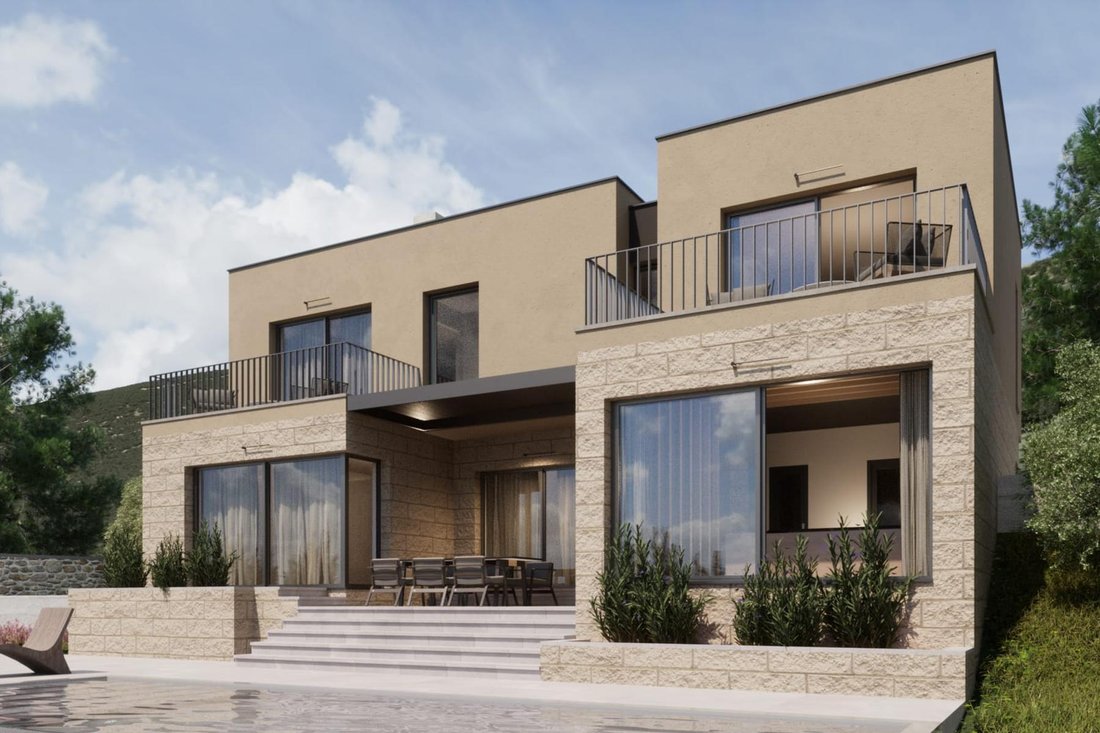 Omiš, Gata, Haus Mit Pool In Gata, Gespanschaft Split Dalmatien ...