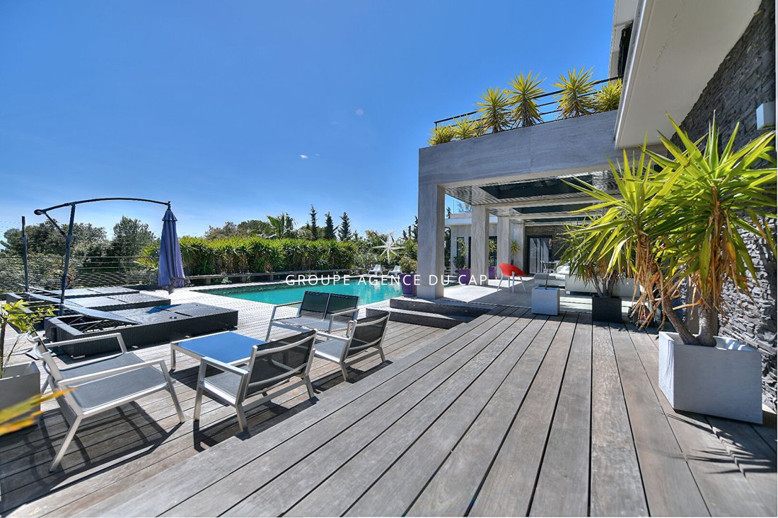 Villa Vue Mer St Raphael In Saint Raphaël, Provence Alpes Côte D'azur ...