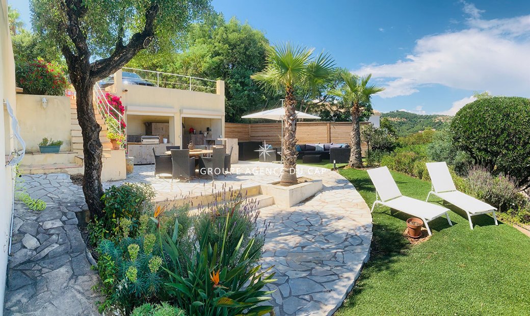 For Sale Sea View In Roquebrune Sur Argens, Provence Alpes Côte D'azur ...