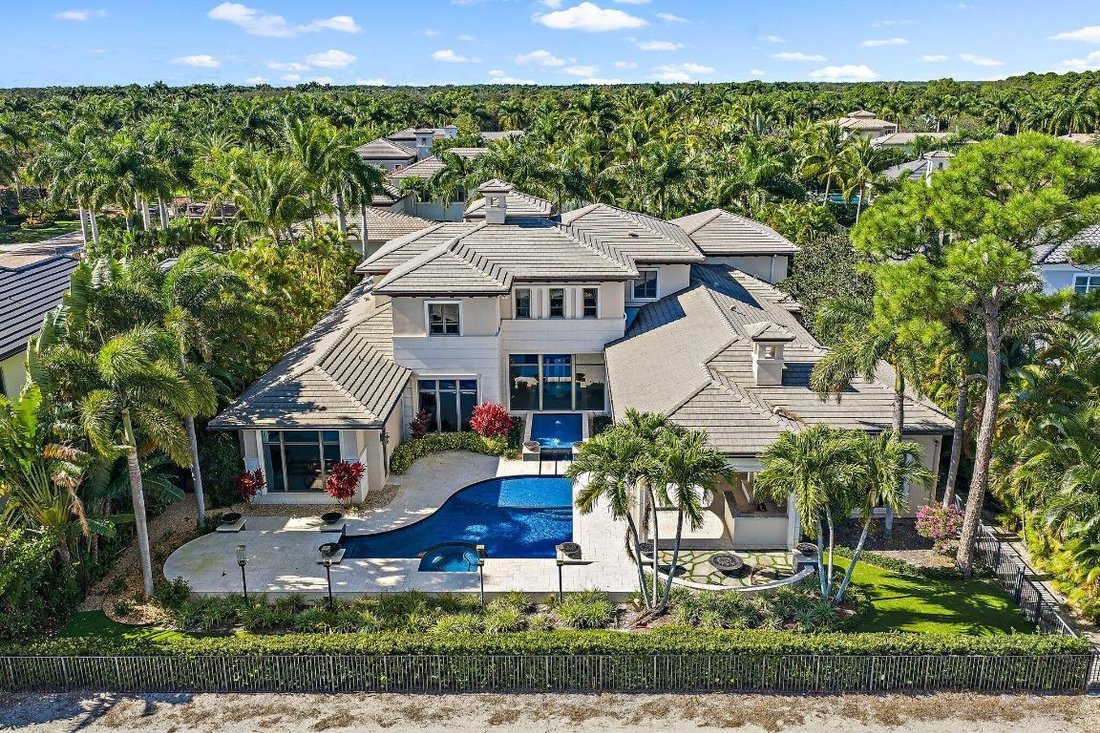 Single Family Residence In Palm In Palm Beach Gardens, Florida, United ...