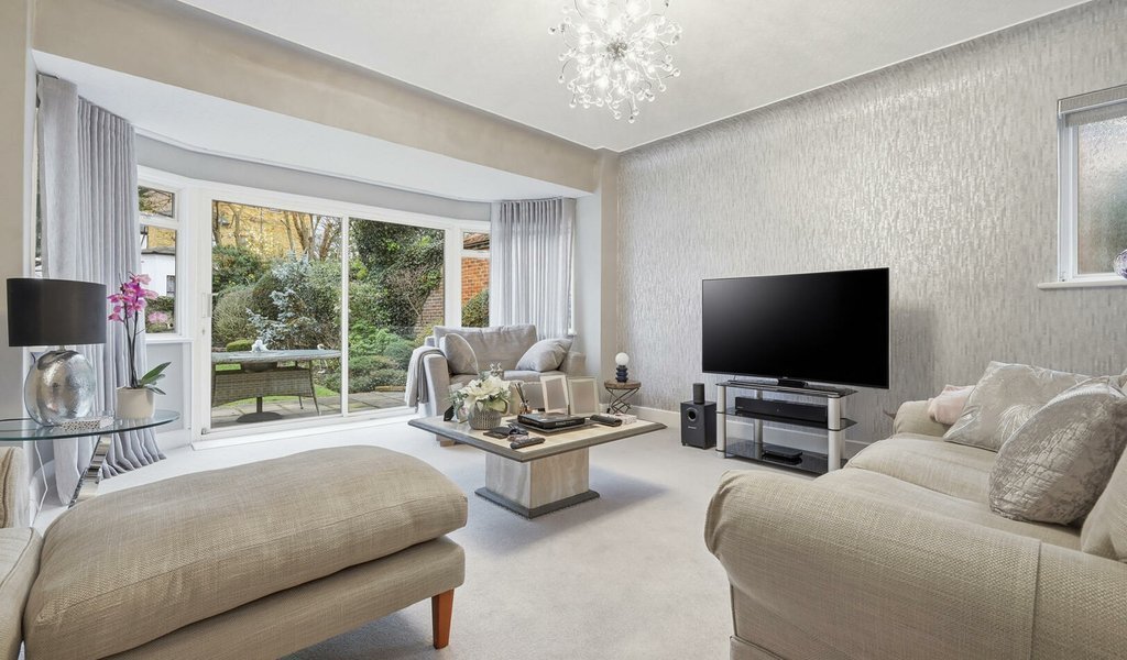 Forest Close, Snaresbrook In London, England, United Kingdom For Sale ...