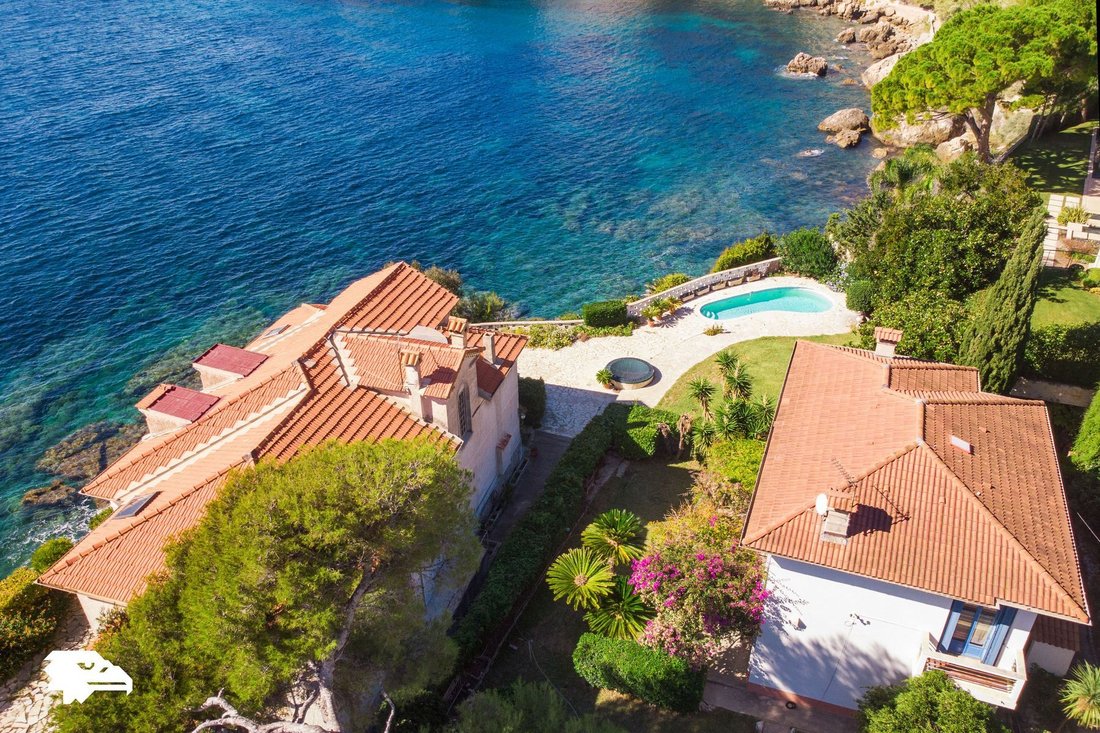 2729 Sale Villa 14 Rooms 360 M2 In Paris, île De France, France For ...