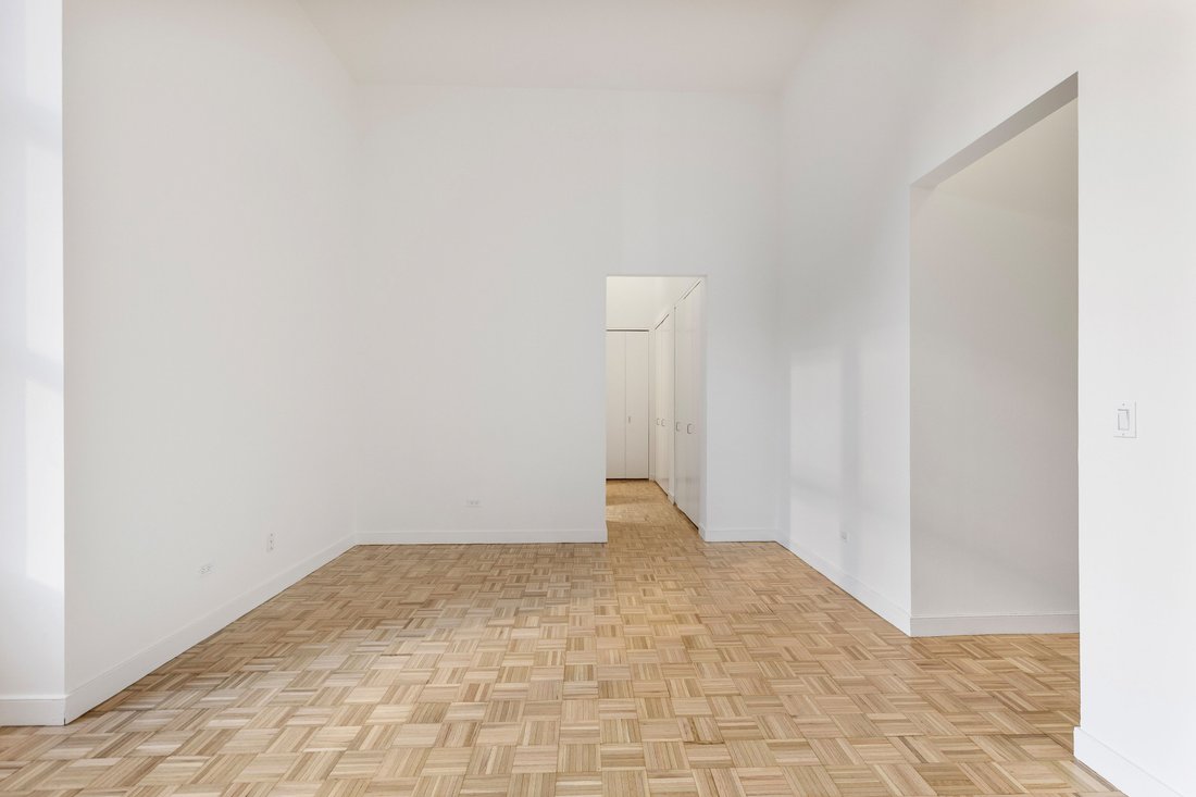 High Ceiling Studio Unit At Park Avenue In New York, New York, United ...