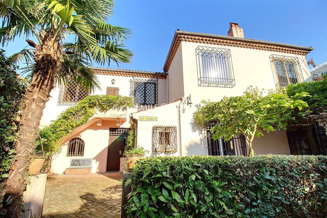 House In Biarritz, Nouvelle Aquitaine, France For Sale (16975651)