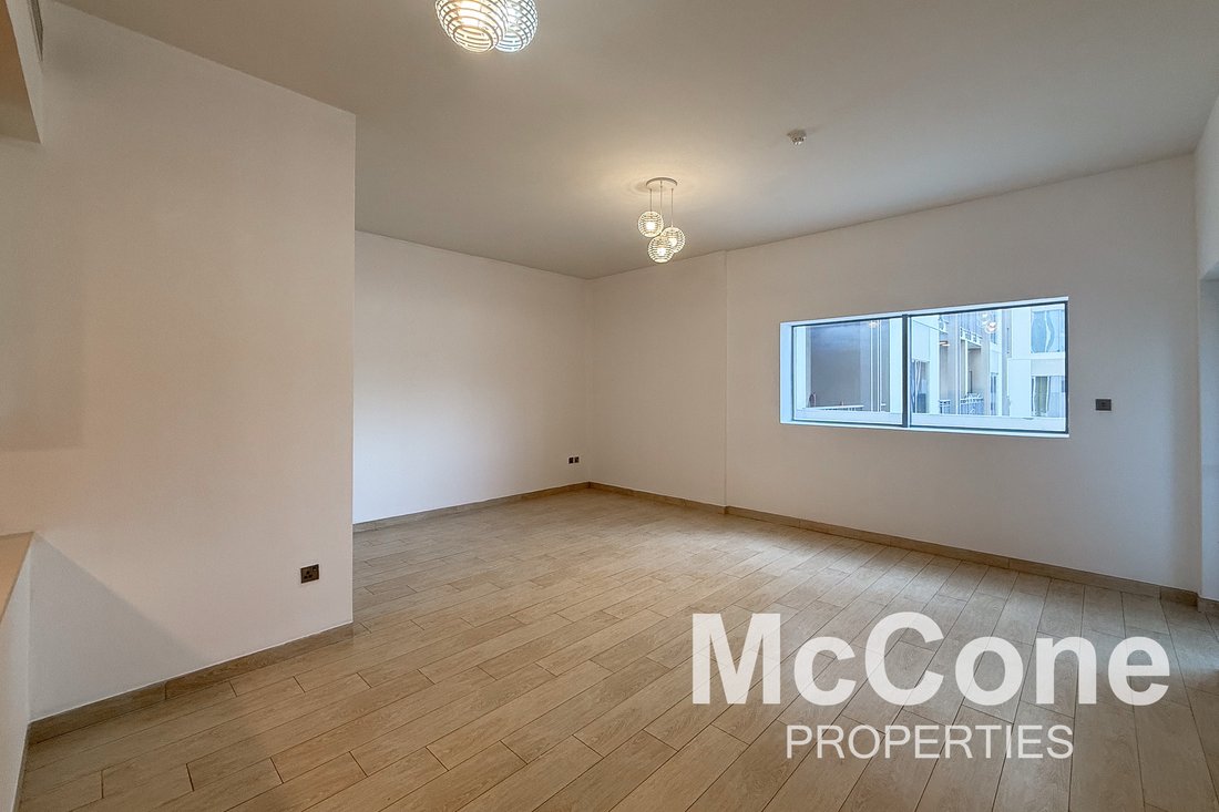 Large Layout | Well Maintained | Ready To Dans Dubaï, Dubaï, émirats ...