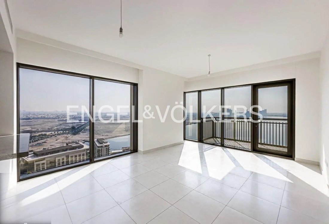 High Floor | Burj Khalifa View | In Dubai, Dubai, United Arab Emirates ...