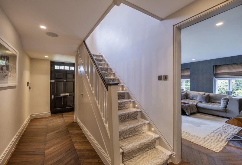 Reynolds Close, Nw11 In London, England, United Kingdom For Sale (16689835)