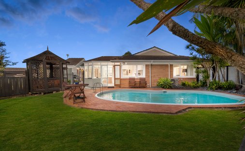 Luxury houses with terrace for sale in Pakuranga Heights, Auckland ...