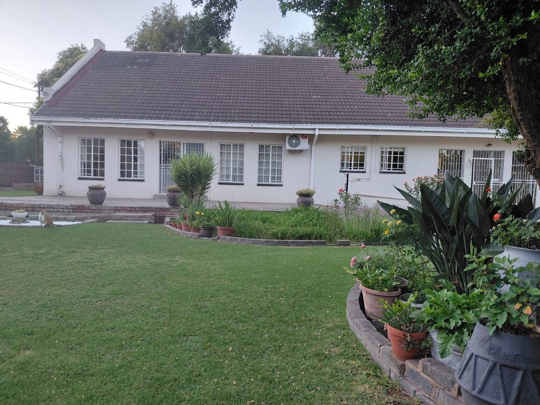 For Sale: 3 Bedroom House And 8 Rental In Douglas, Northern Cape, South ...