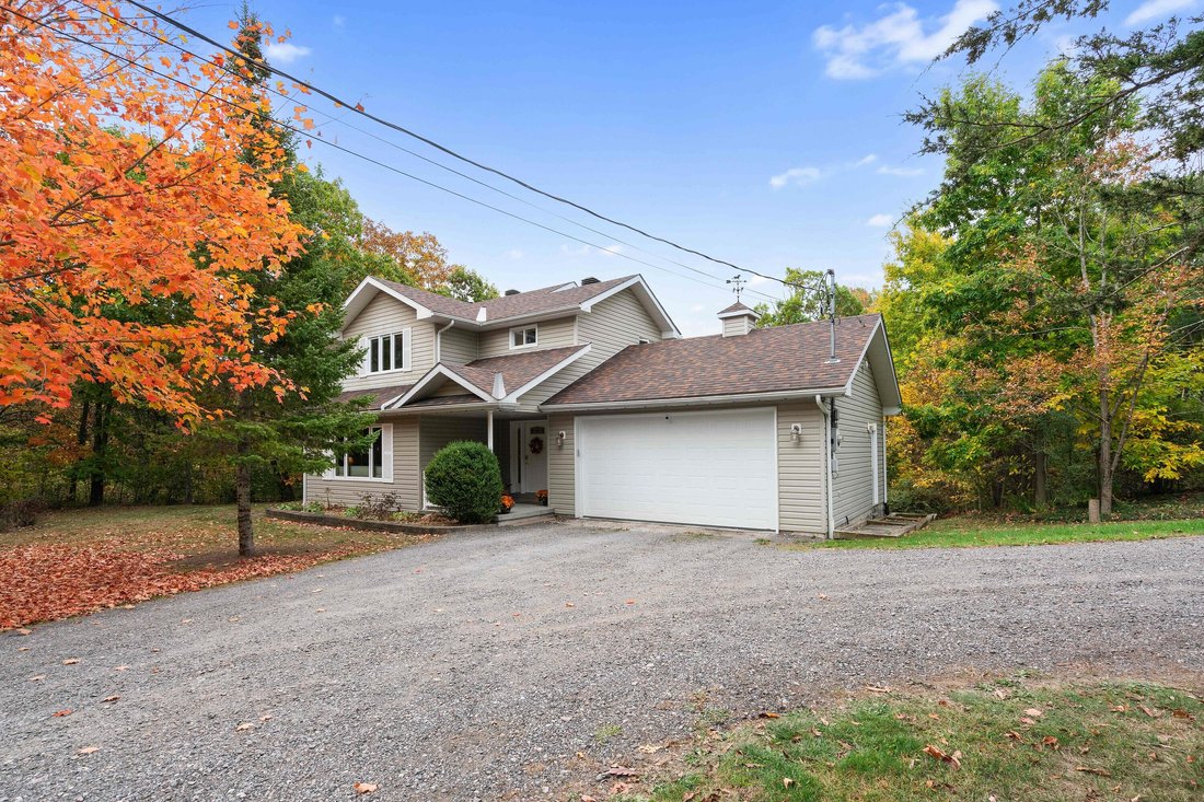 Spring Blossoms In Lansdowne, Ontario, Canada For Sale (16989707)