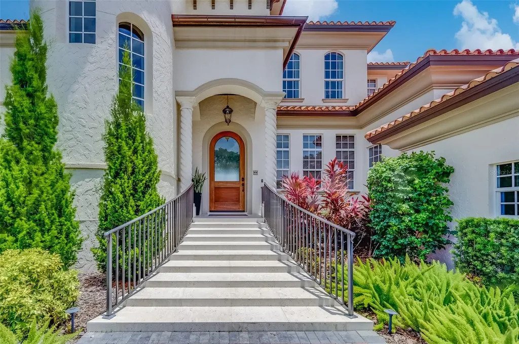 Exquisite Coastal Waterfront Luxury Dans Saint Pete Beach, Floride ...